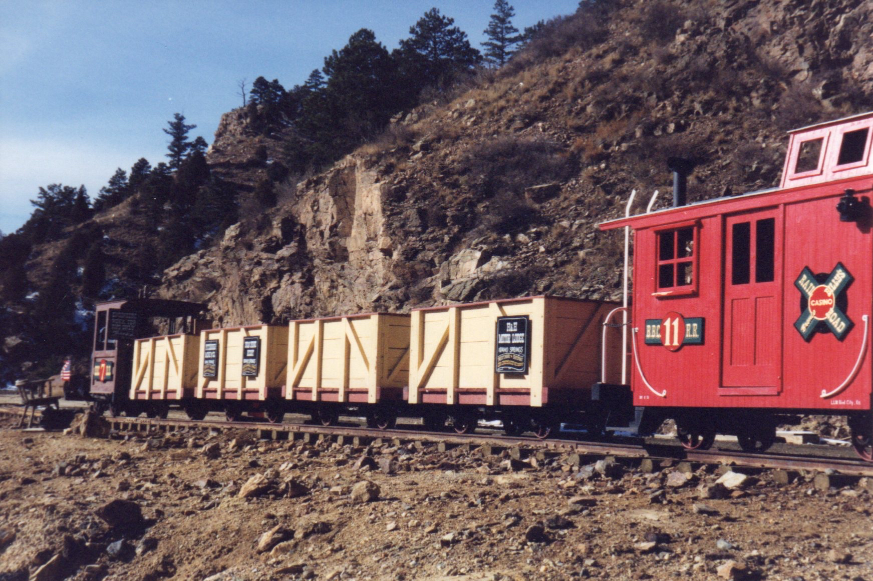 1999 Moving Train from Colorado – Baker's 10 Acre Railway Gardens