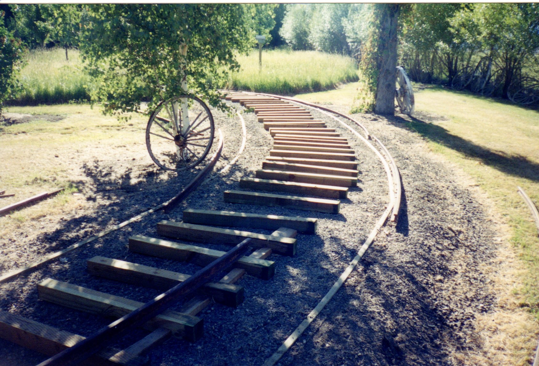 2001 Track Construction – Baker's 10 Acre Railway Gardens