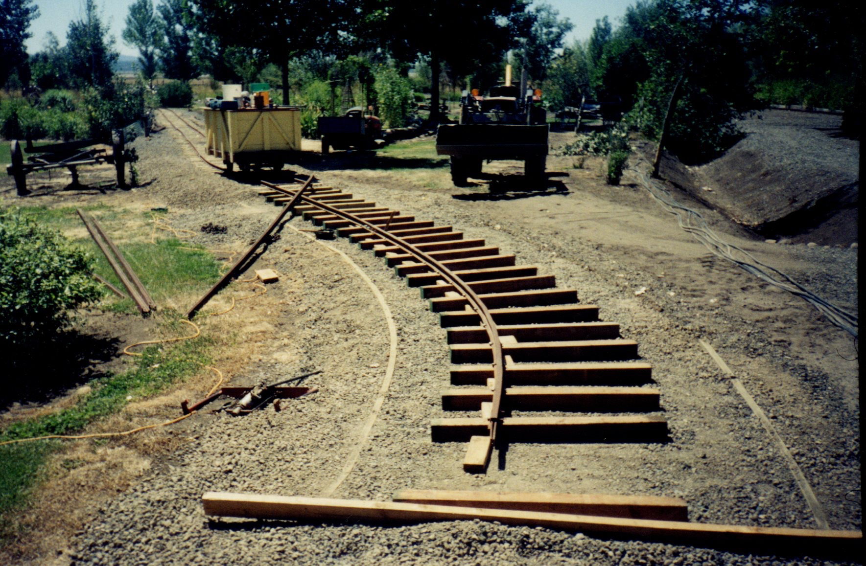 2001 Track Construction – Baker's 10 Acre Railway Gardens